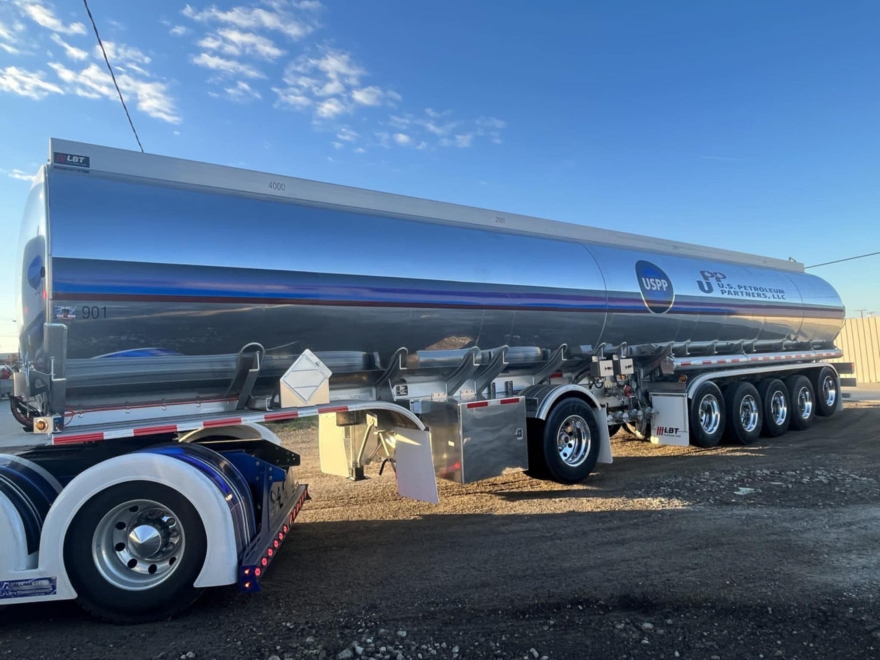 Petroleum Tanks: Clear Coat, Polishing, and Wrapping Service – AlumaClear®